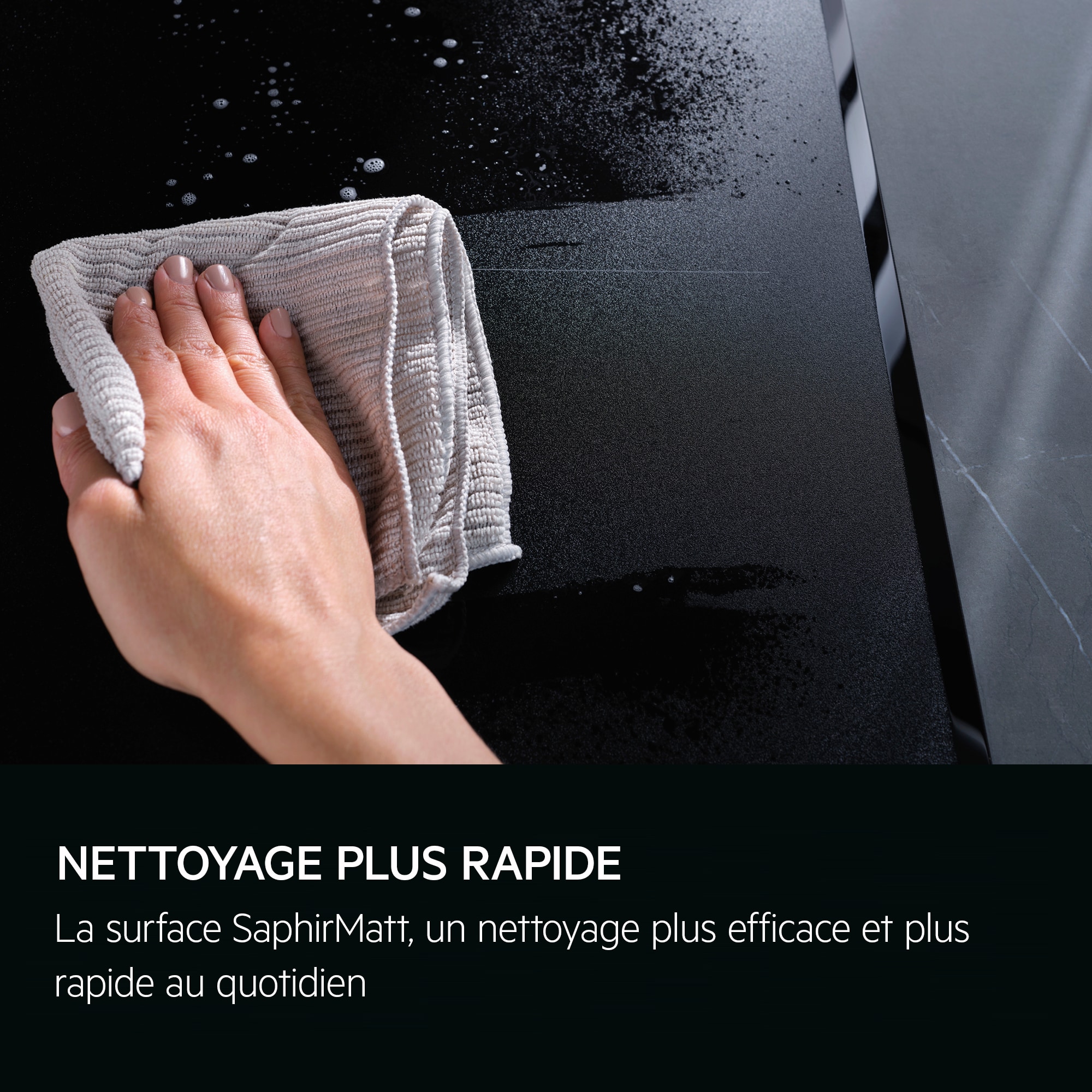 Plaque aspirante SaphirMatt;Anti-rayures 70 cm Combo-Hob Hood | AEG